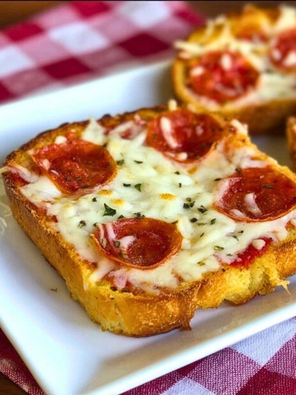 Mini Garlic Toast Pizzas